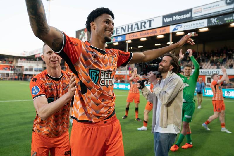 Xavier Mbuyamba speaks on his future as previous Celtic links seem to ...