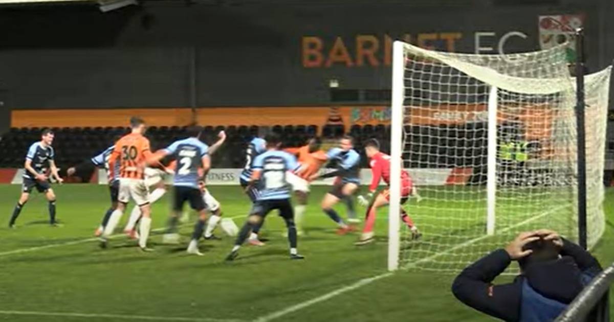 Ex-Celtic star Gary Hooper grabs first Barnet goal in dramatic fashion ...