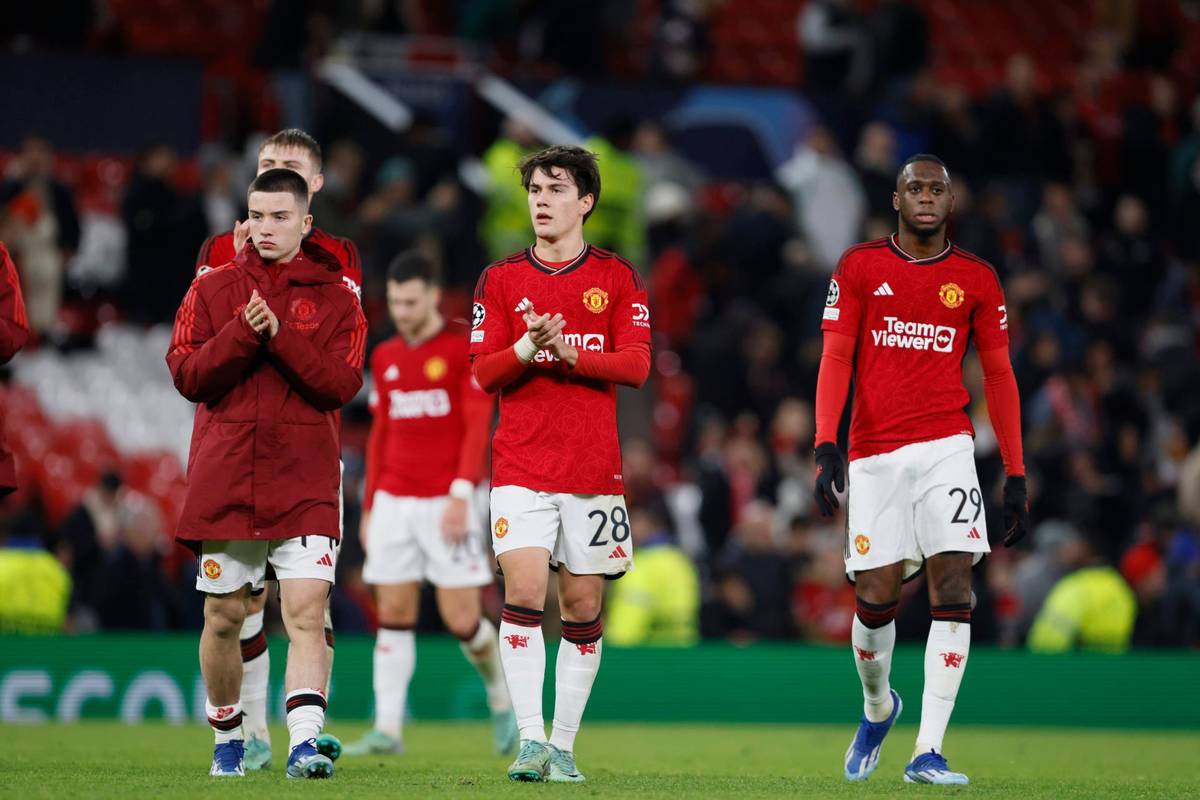 Transfer news latest as Manchester United make winger decision and ...