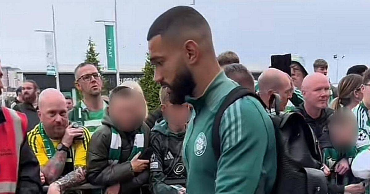 Cameron Carter Vickers Celtic injury scare as defender spotted in leg ...