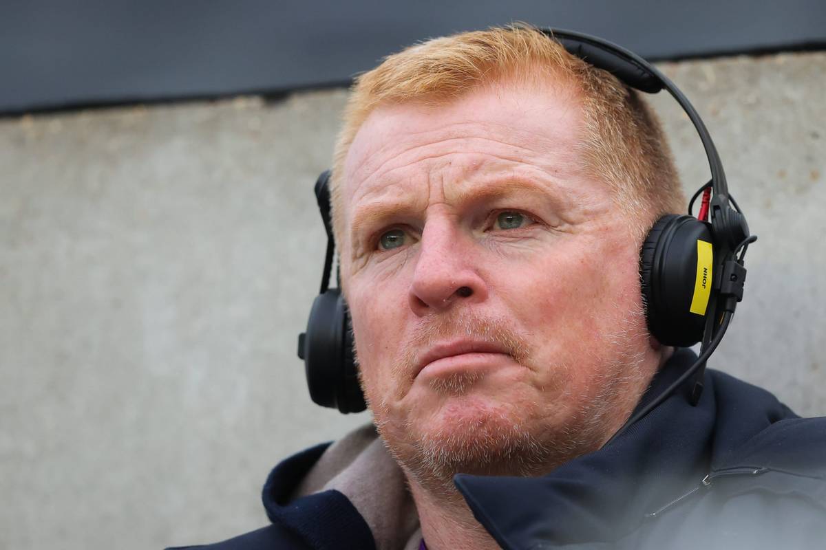 Neil Lennon labels ‘outstanding’ Celtic player ‘incredible to watch ...