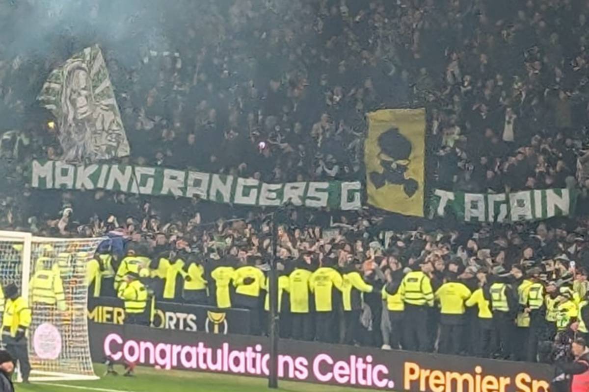 Celtic supporters brutally troll Rangers in Donald Trump tifo takedown ...