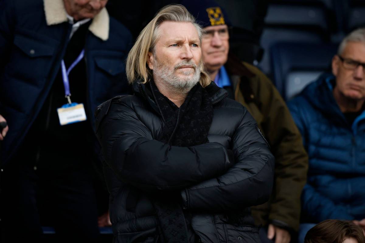 Chris Sutton puts Robbie Savage in his place after bizarre Rangers ...